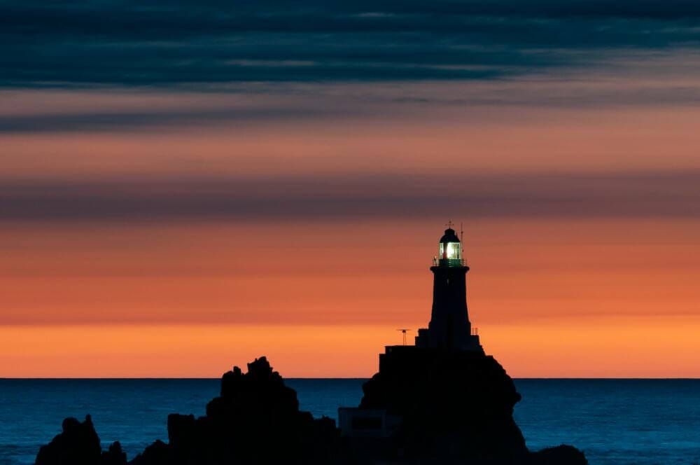 Introspection et extrospection : quelles différences - Instants Présents